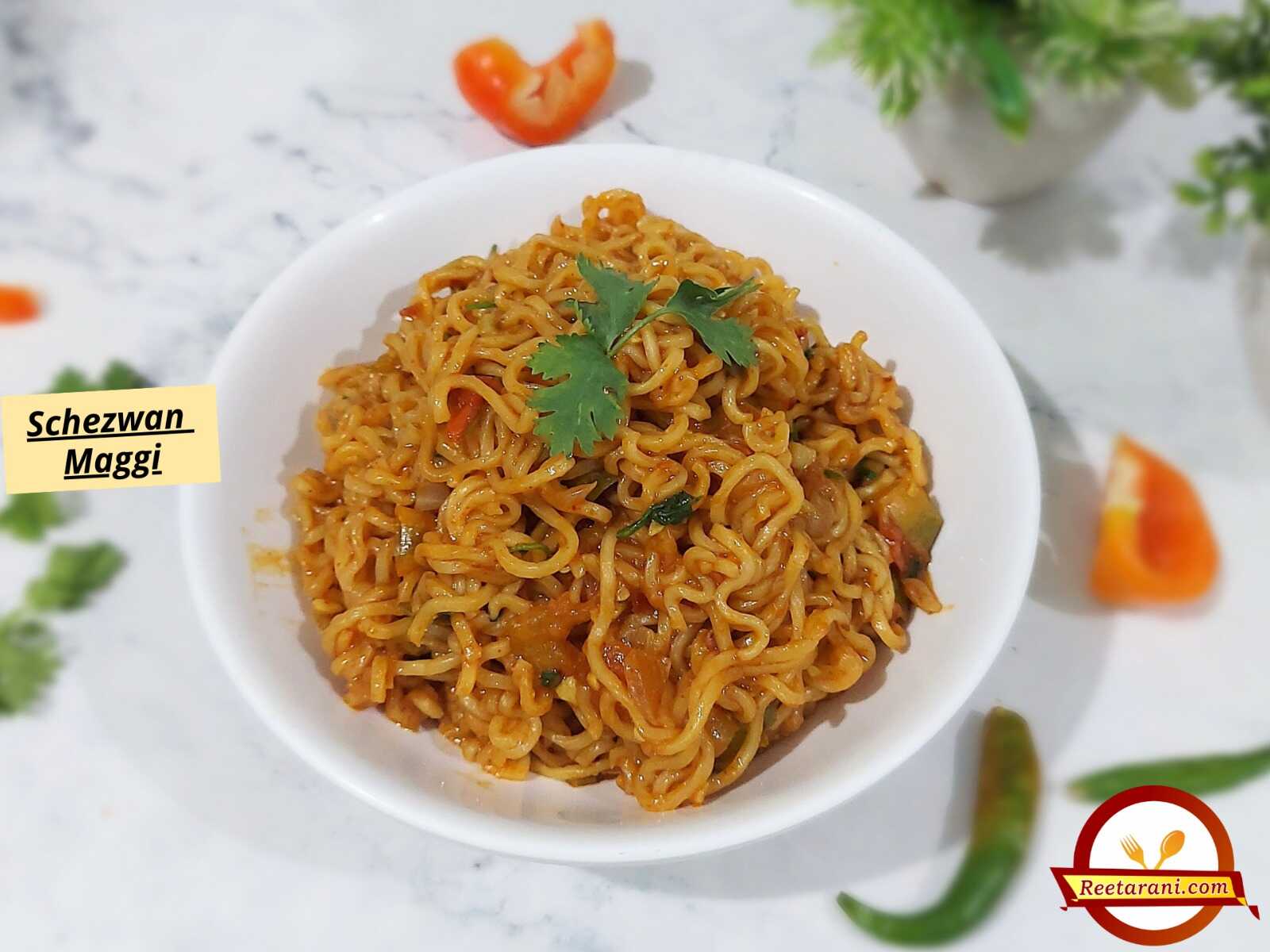 शेजवान मैगी | Schezwan Maggi Recipe | Indo - Chinese Fusion Dish ...